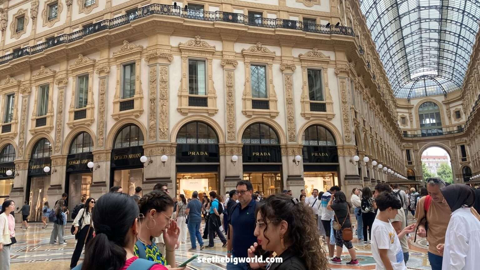 Galleria Vittorio Emanuele II Review: Stores, "Prada" Cafe, Ferrari